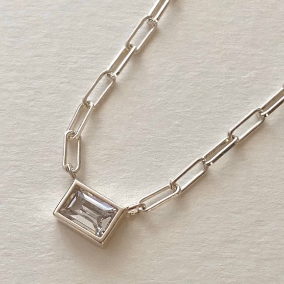 Aia Jewelry | Jewelry | 8k Gold Emerald Paperclips Silver Necklace ...